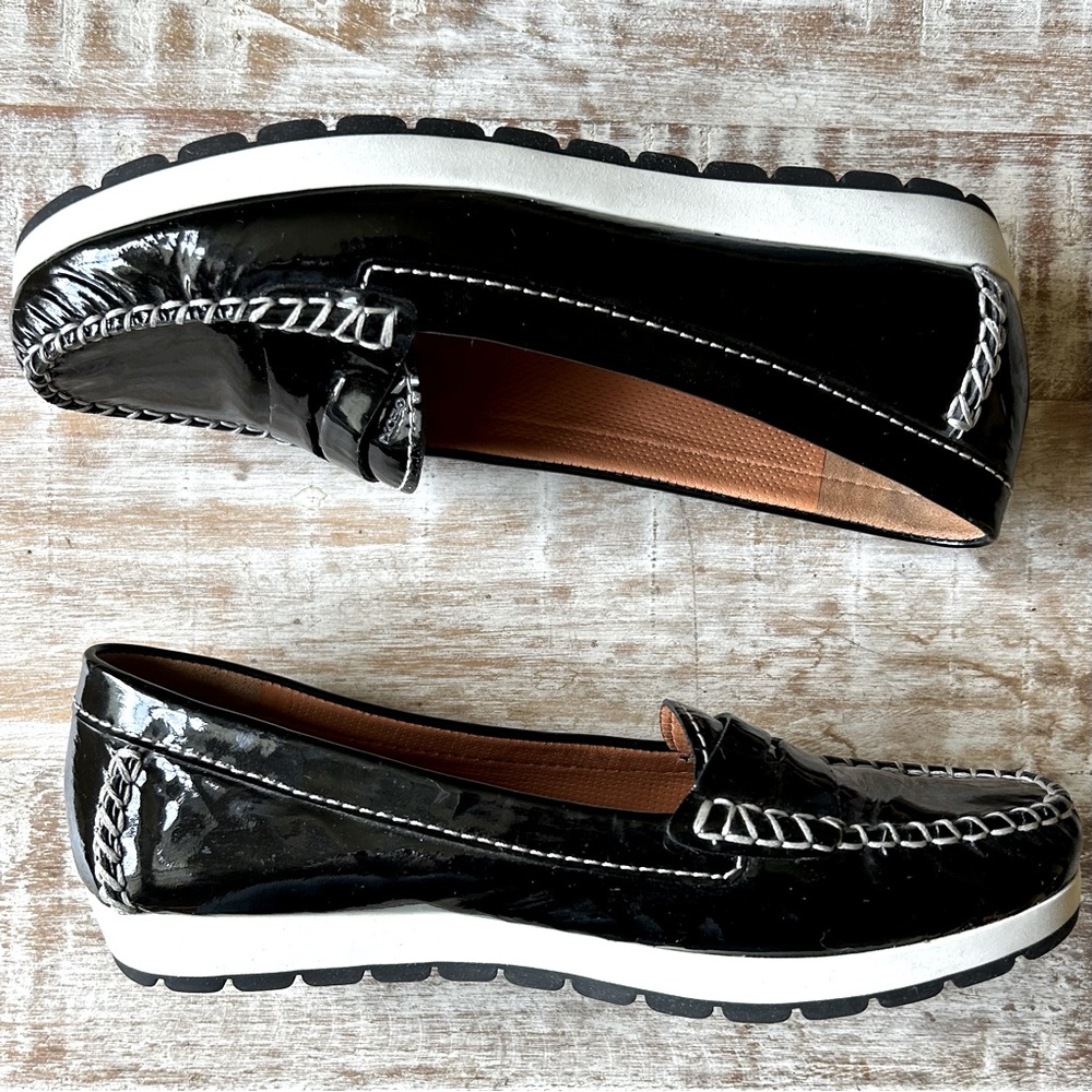 Geox Respira Patent Leather Loafers - Gem